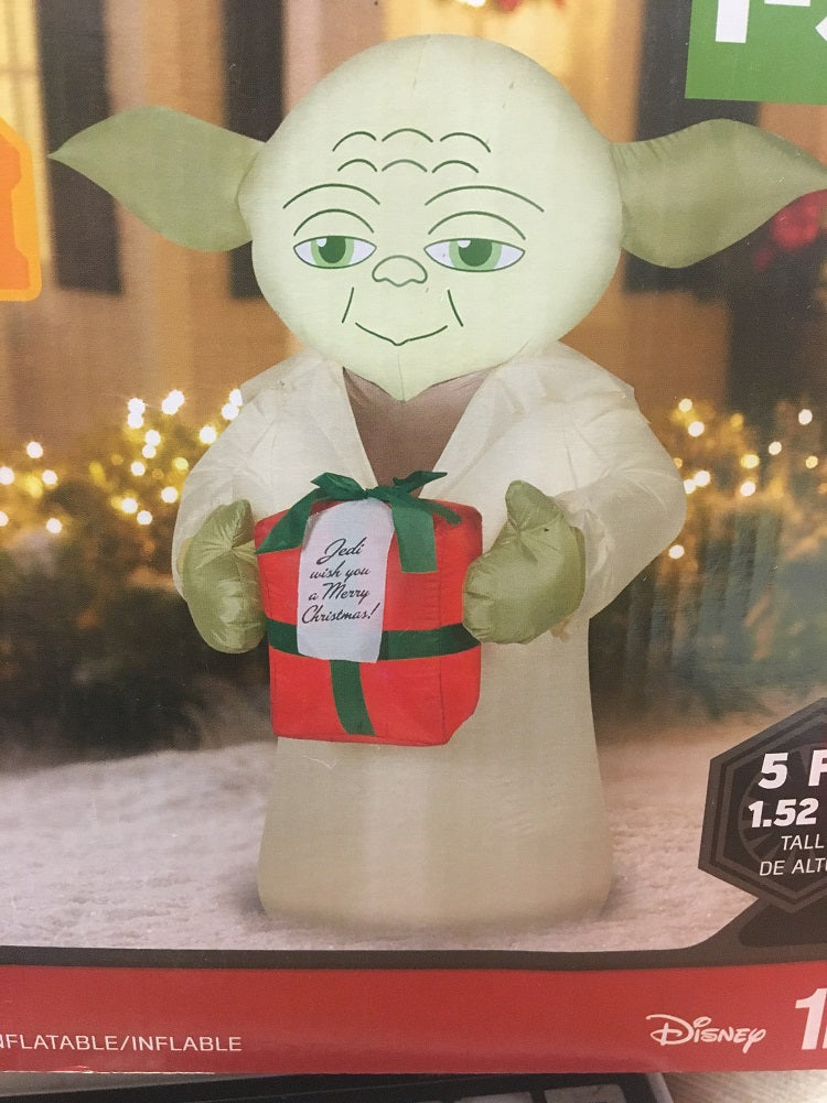Star Wars Yoda With Present Gift Gemmy Airblown Inflatables Christmas ...