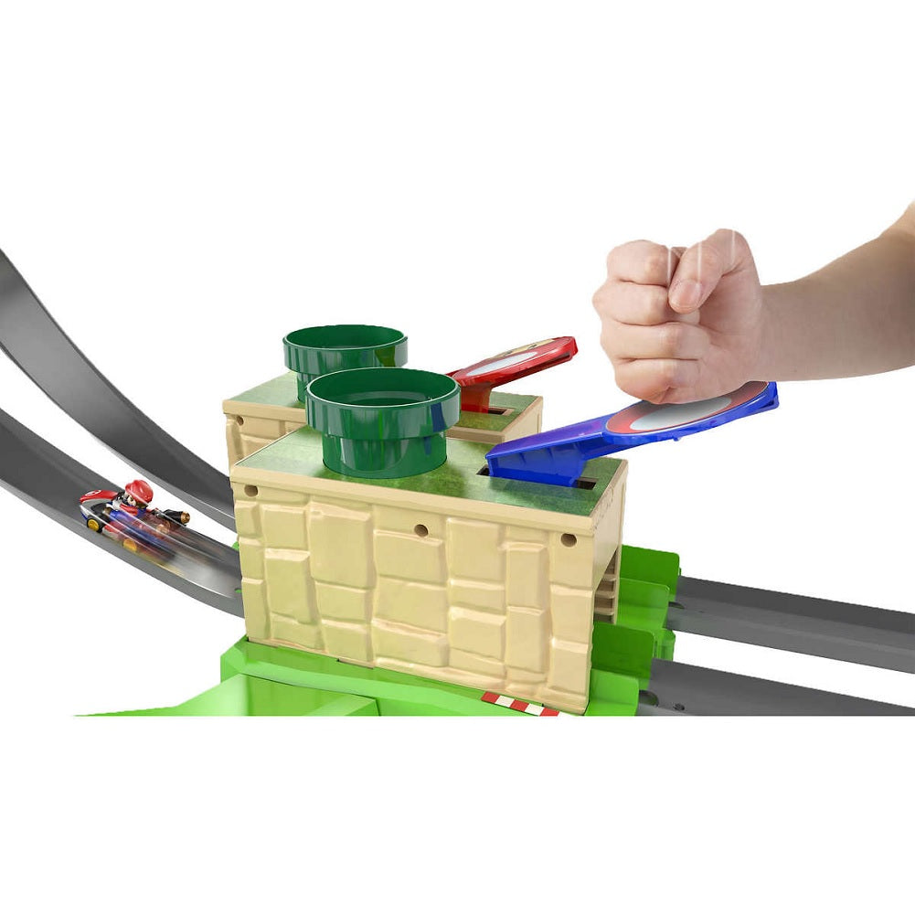 Hot Wheels MarioKart Mario Circuit Track Set and 4 Mario Die-cast | My ...